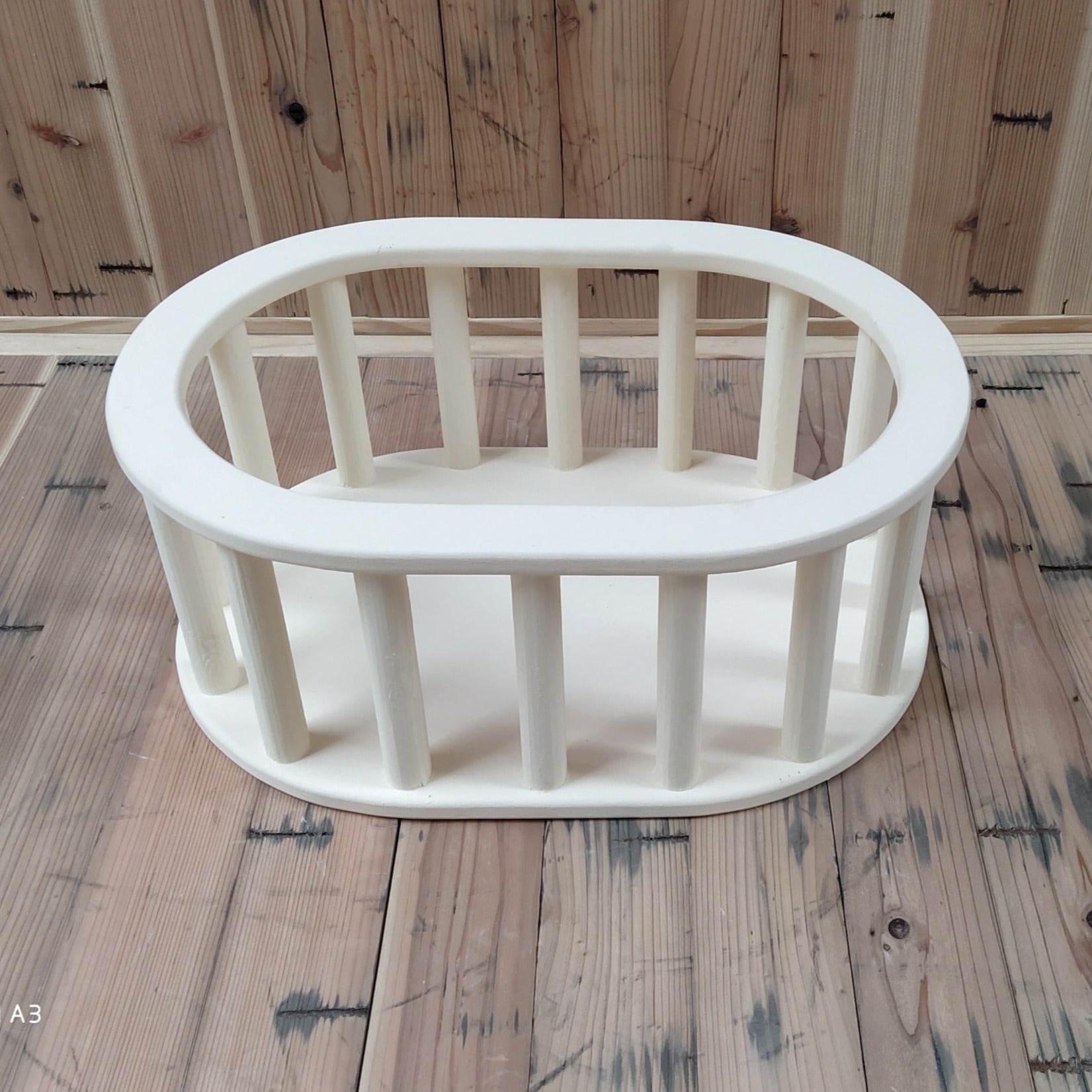 Baby Photoshoot Prop Oval Crib – whiteihf baby photoshoot props